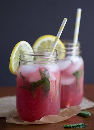 Skinny Raspberry Acai Mint Spritzer - This Gal Cooks