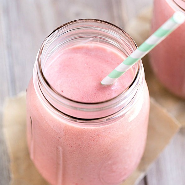 Strawberry Peach Smoothie - This Gal Cooks